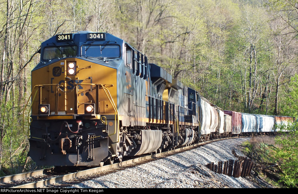 CSX Q699 NB At Camp II